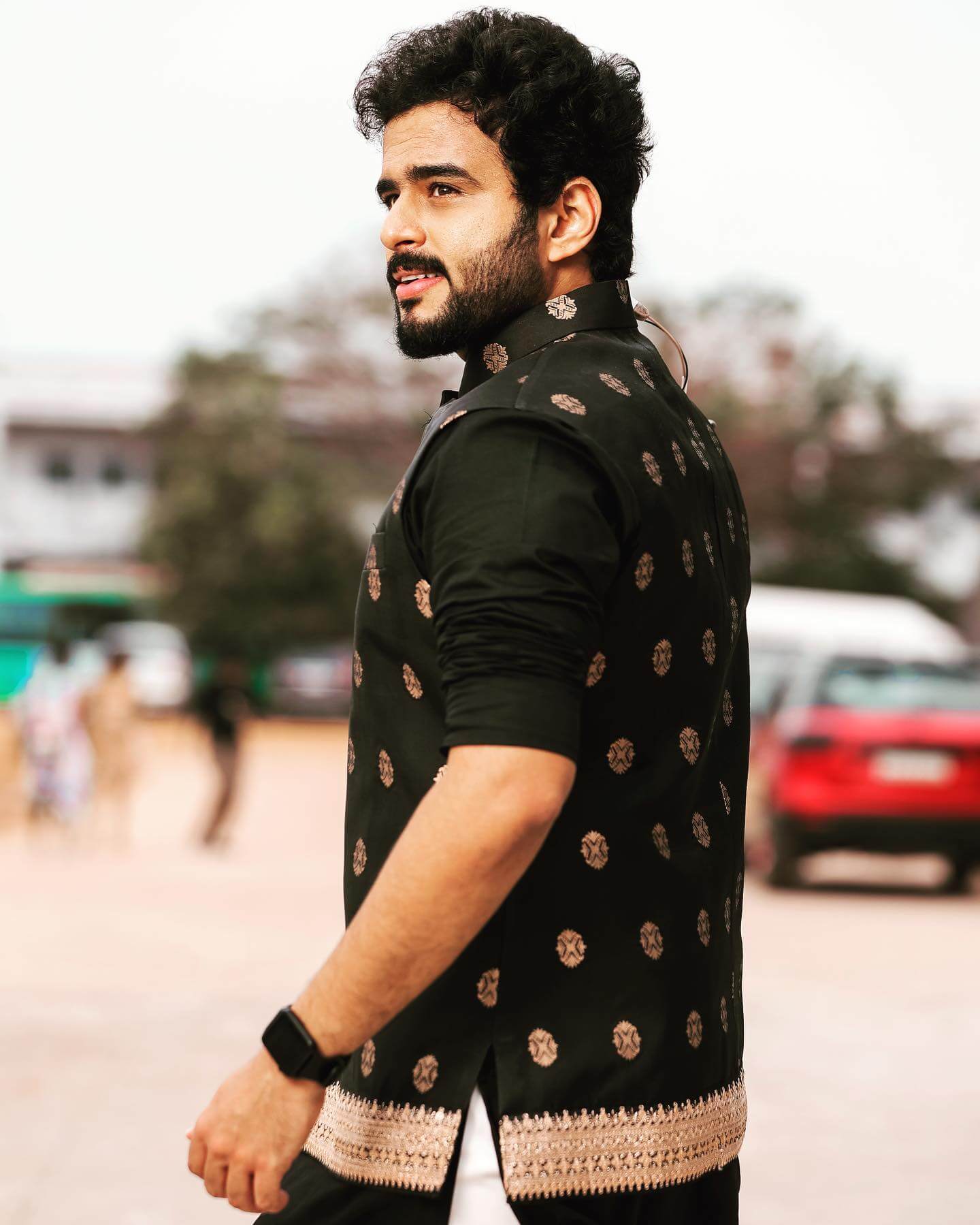 Vera Maari Office (2023): Cast, Release Date, Plot | Tamil Web Series ...