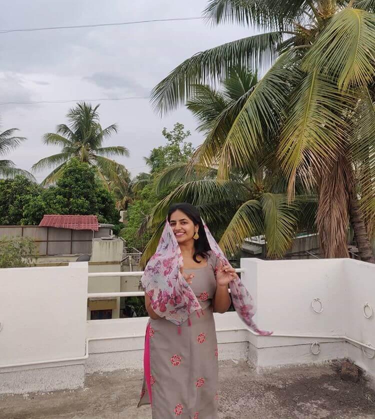 Sona M Abraham Wiki, Age, Bio, Movies, Husband, Height, Shows, Photos